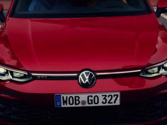 Volkswagen: Razor-sharp handling • Ads of the World™ | Part of The Clio ...