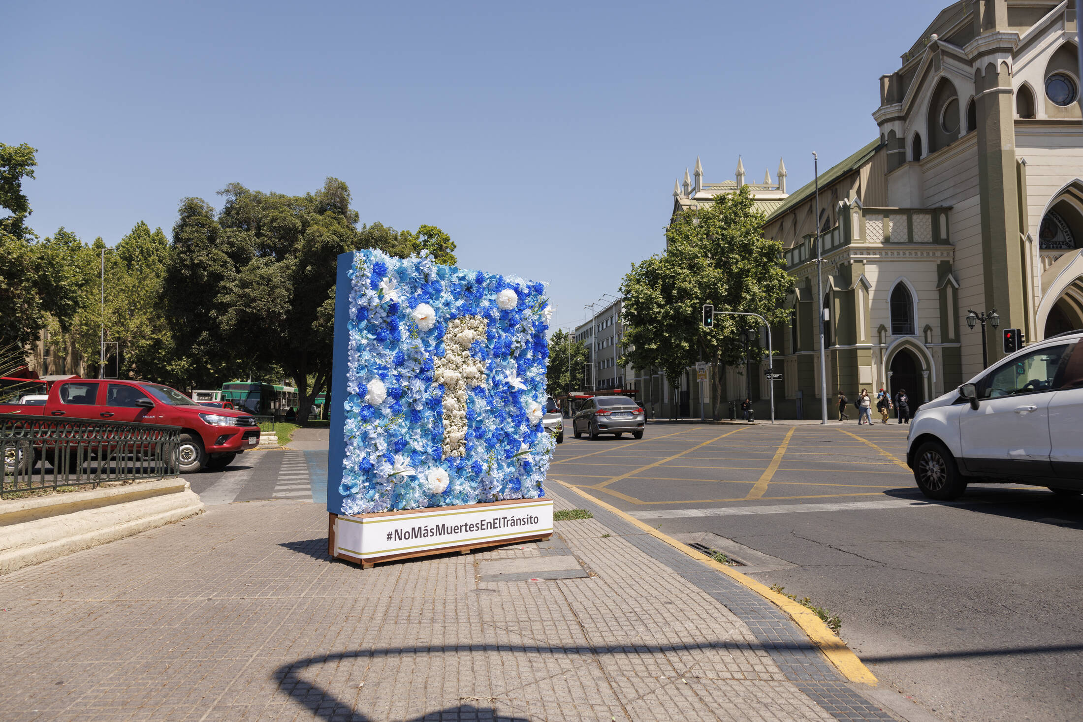 Gobierno de Chile: Social Wreaths • Ads of the World™ | Part of The Clio Network