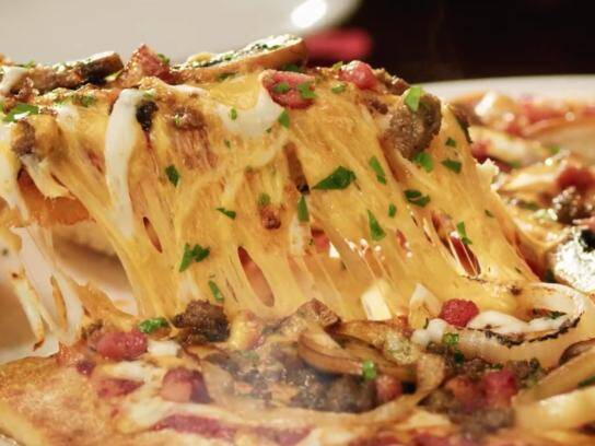 Boston Pizza: Epic Announcement • Ads of the World™ | Part of The Clio ...